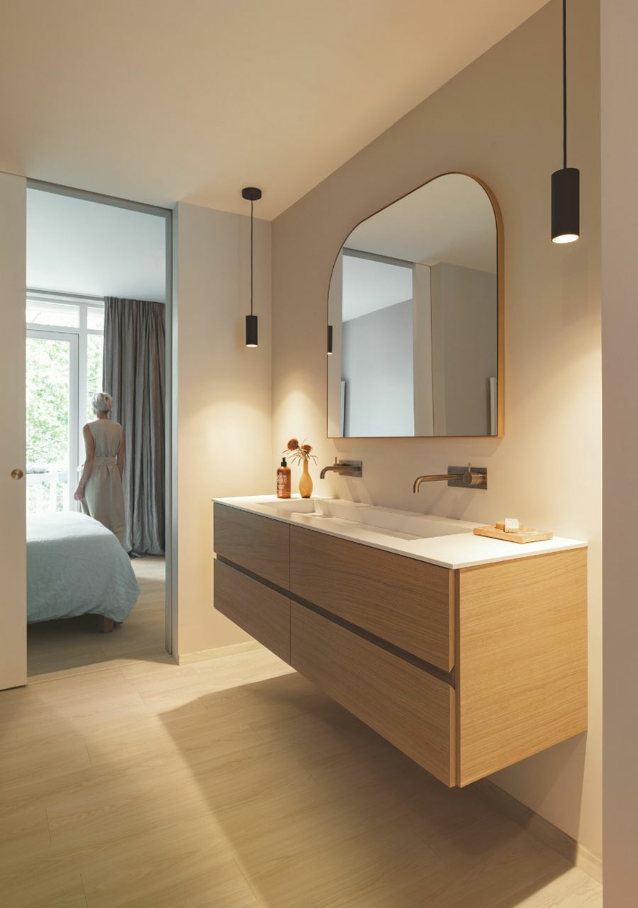 QuickStep CLASSIC Biscuit Brown Oak Natural Laminate Flooring, 8mm ...